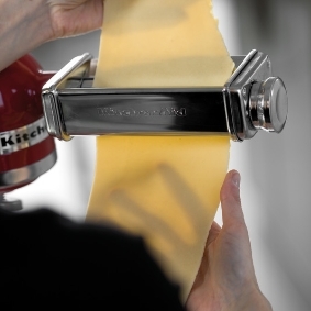 Pasta cutters and roller 3-piece set | KitchenAid UK